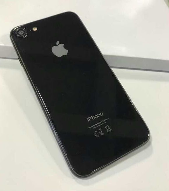 iPhone8/7s/7s Plusの背面画像が流出！ガラス製でスッキリ - iPhone Mania